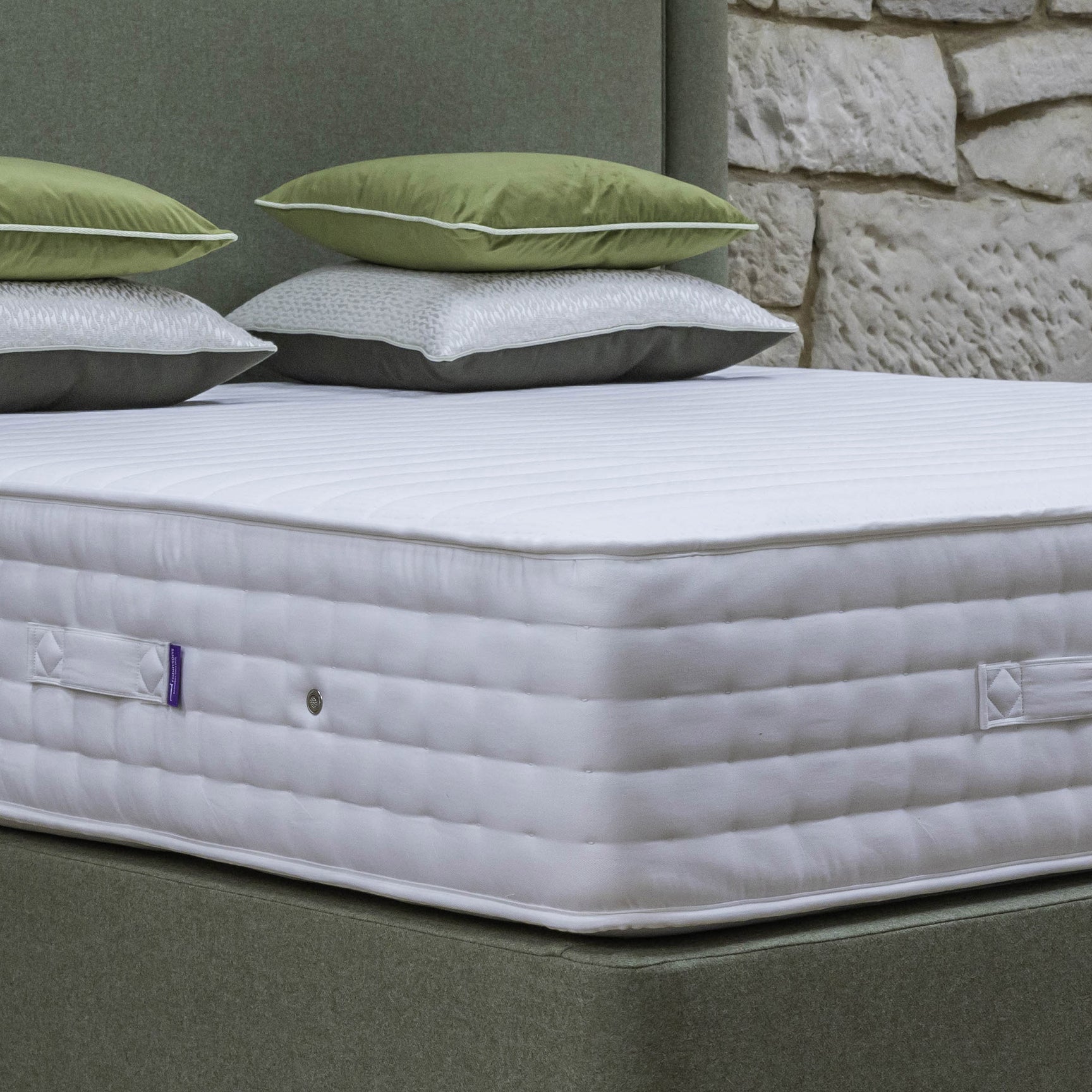 Handmade Bespoke Beds, Mattresses & Divans · Robinsons Beds